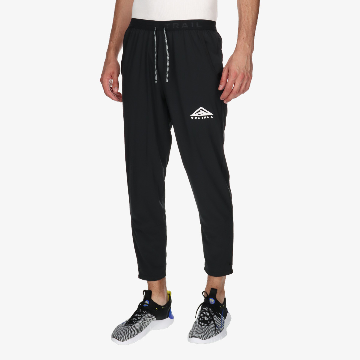Nike Range | Спортни обувки, дрехи, оборудване